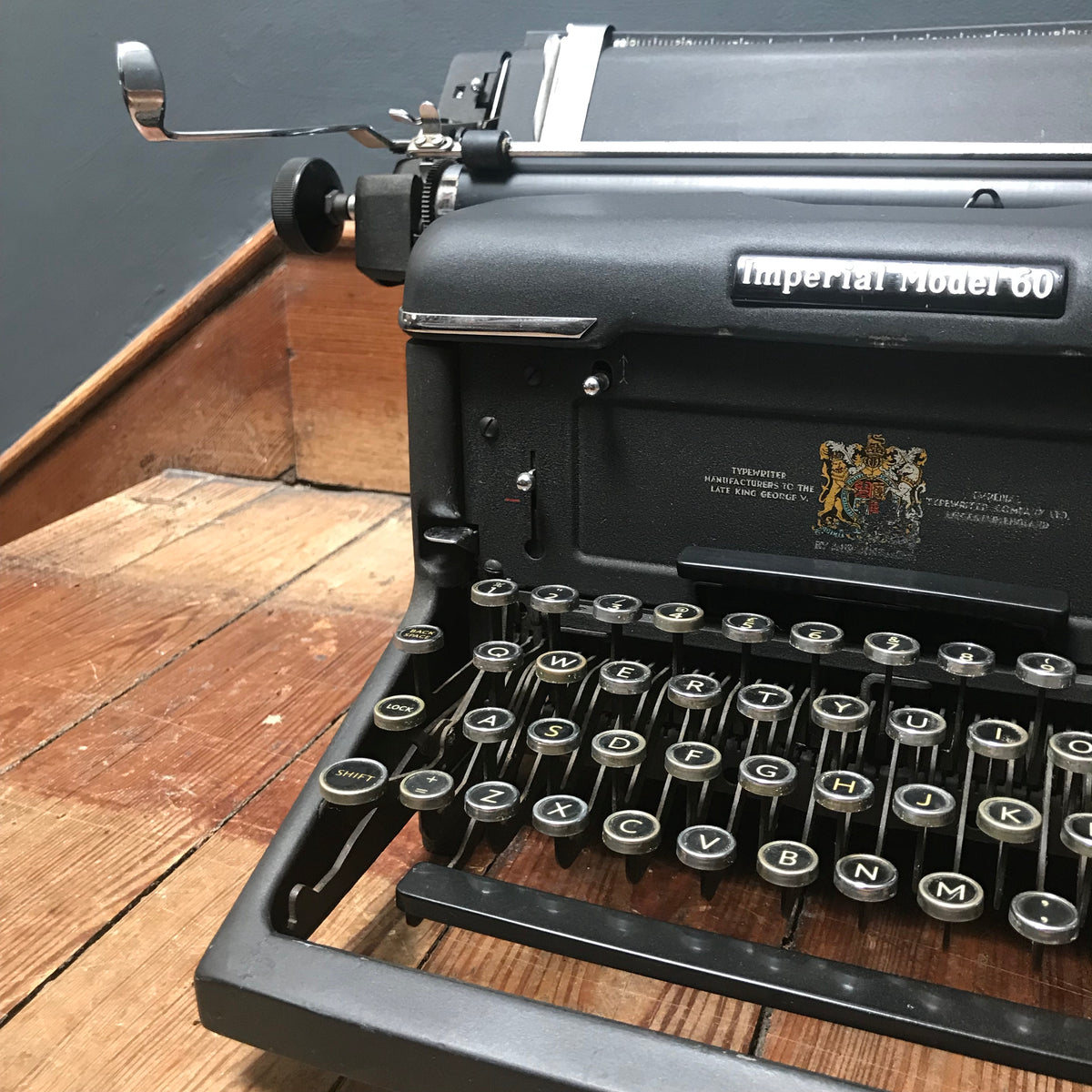 SOLD - Imperial Model 60 Typewriter – PamPicks