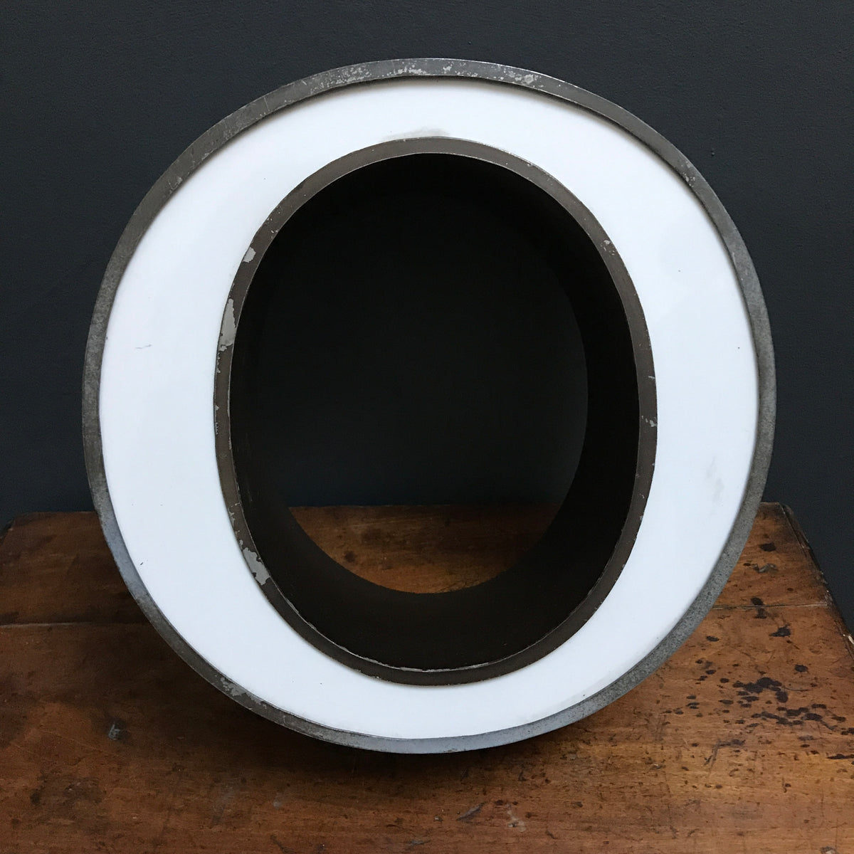 Vintage Metal 'O' Letter Font | PamPicks